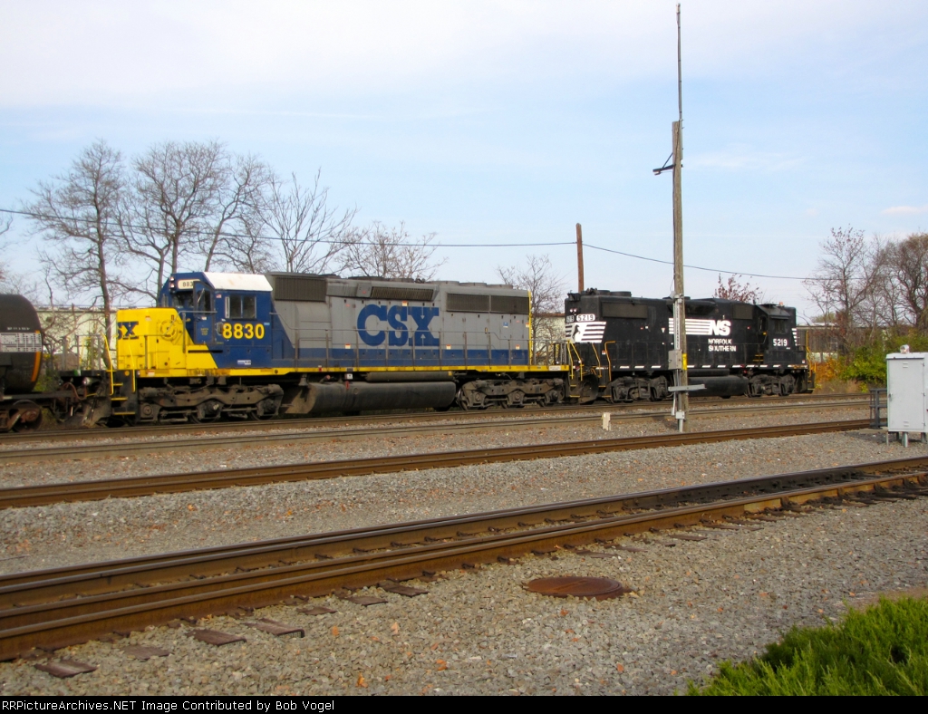 CSX 8830 and NS 5219